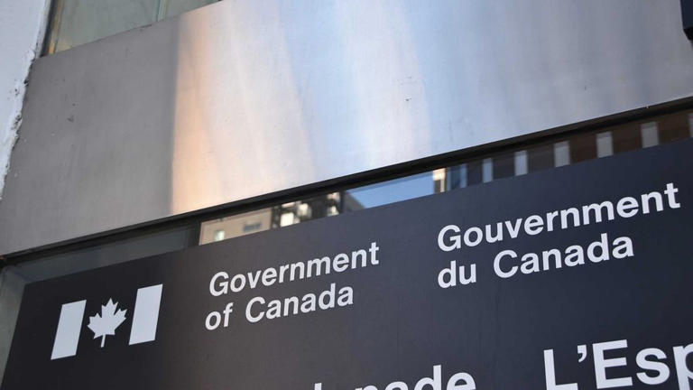 Government of Canada jobs for nurses pay you up to $109,000 to travel ...