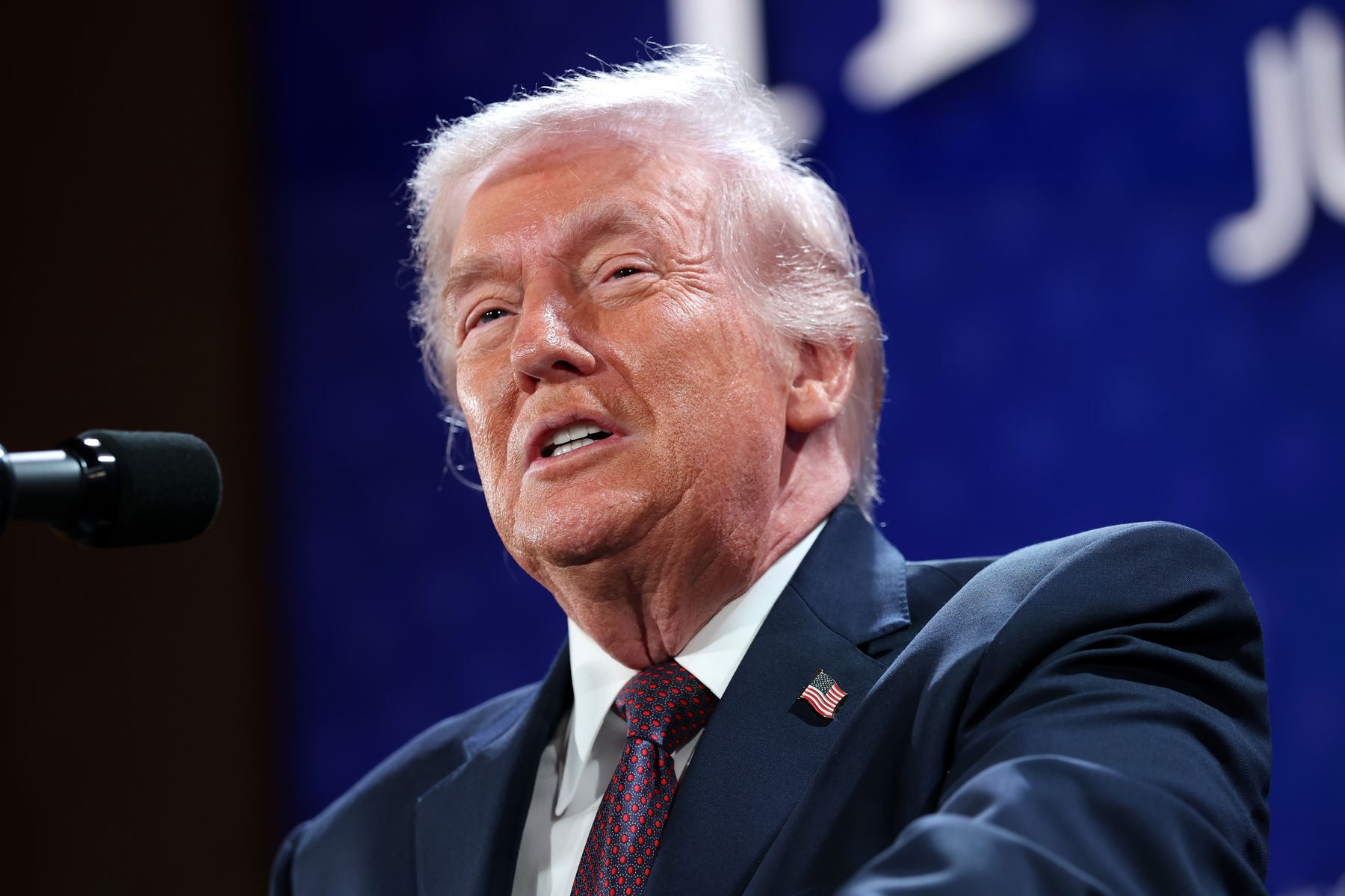 Trump attacks Powell again over interest rate decision