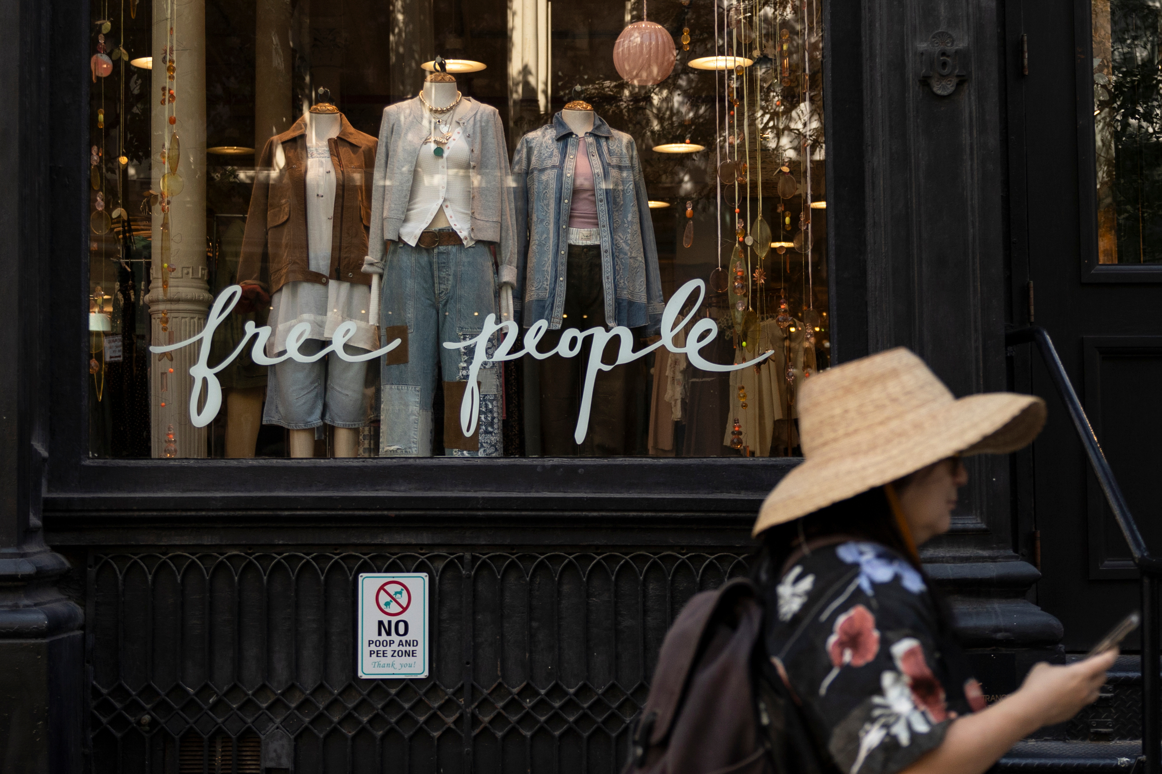 Popular activewear brand FP Movement opening store at suburban Chicago mall