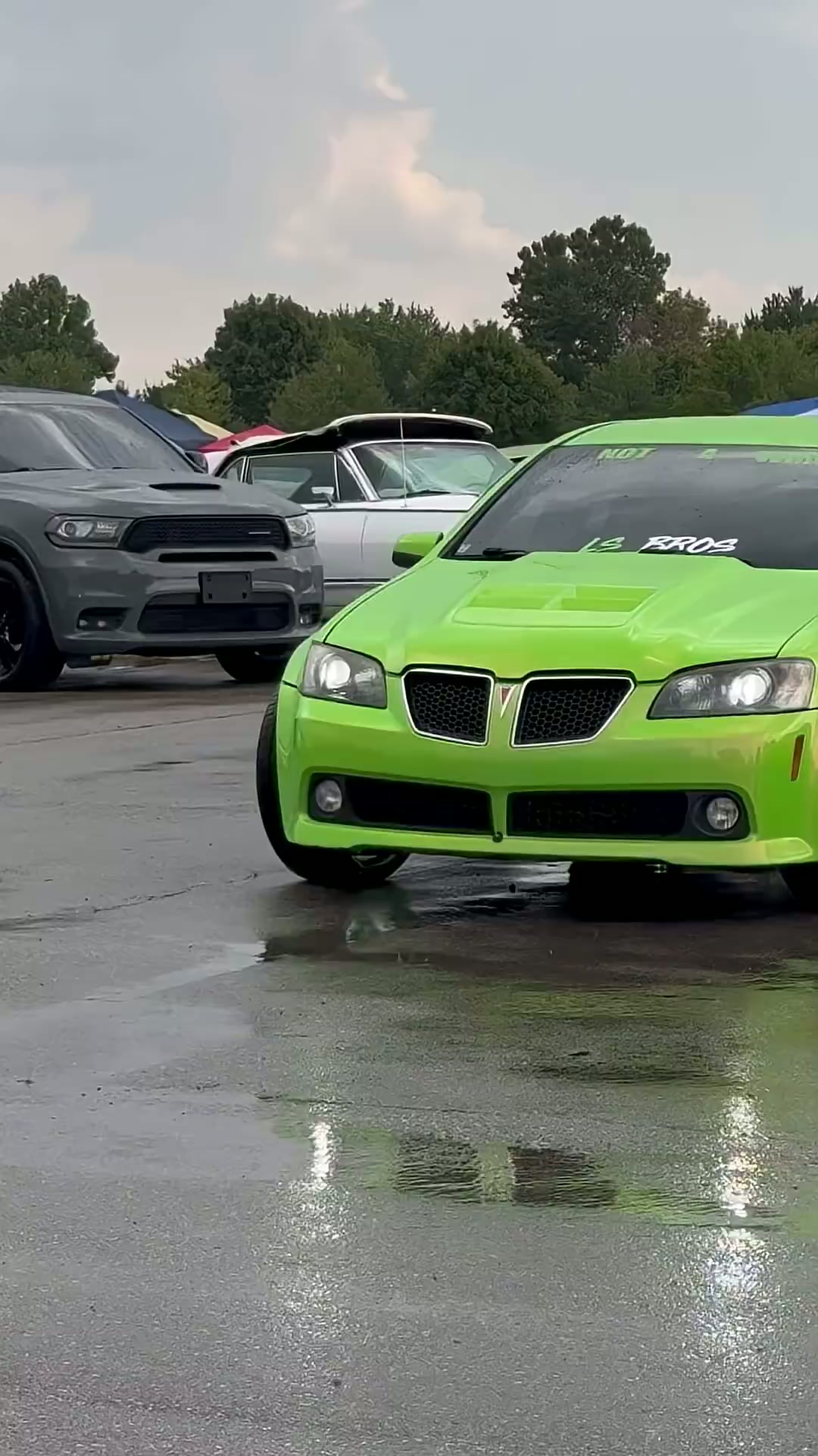 Slime Green Pontiac G8 on 24’s Riding
