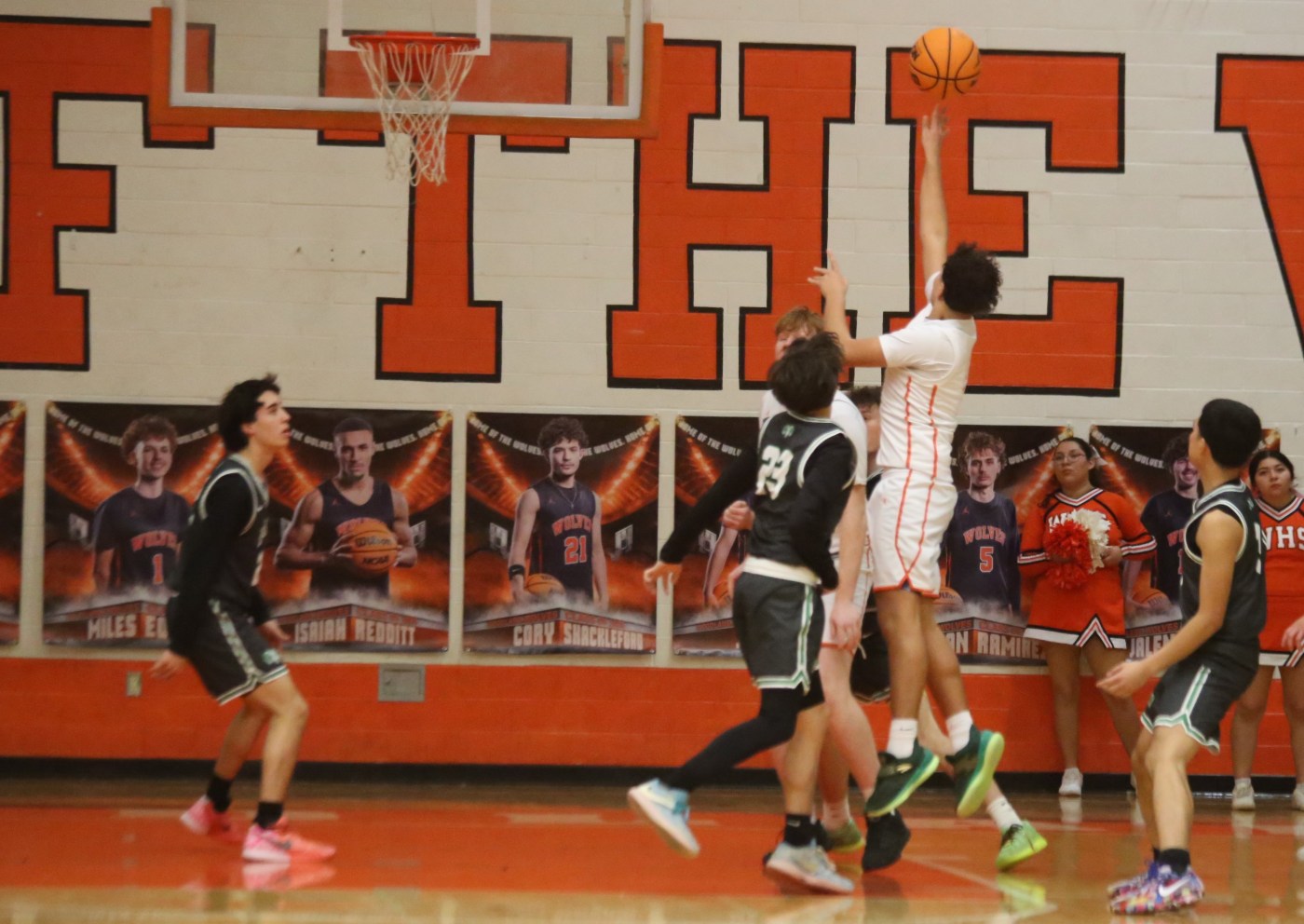 Woodland High School boys basketball team survives thriller against ...