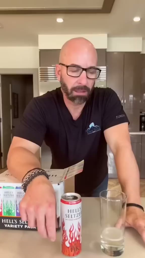 Gordon Ramsey’s Hell’s Hard Seltzer review! 🥤 🔥