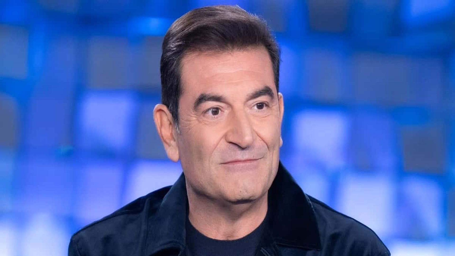 Mediaset cambia le carte in tavola: Max Giusti sostituito. Come cambia ...