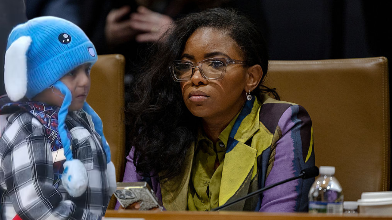 Jasmine Crockett shares ‘how bad it is’ inside Texas detention center ...