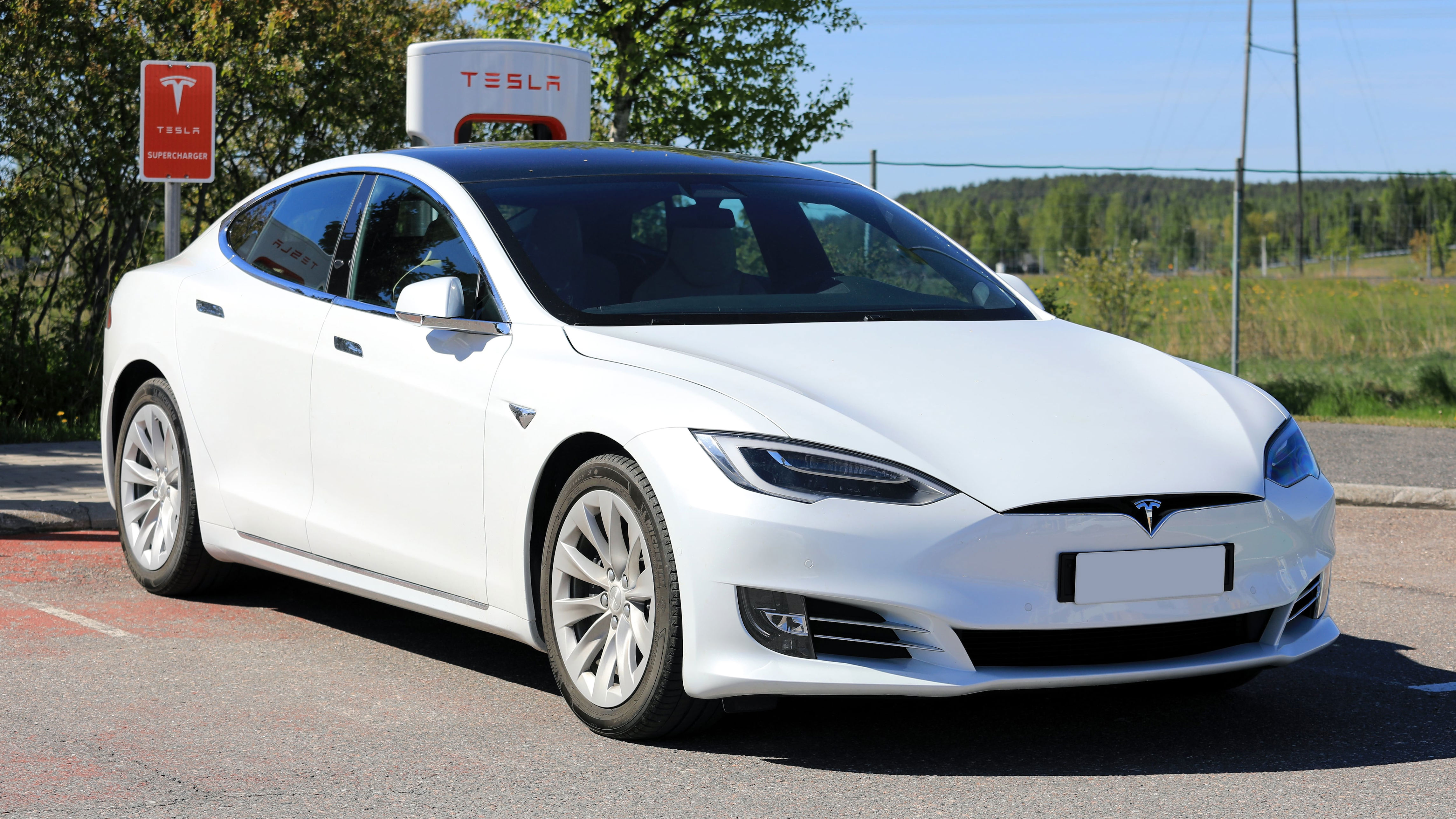 Elon Musk announces end of Model S and X