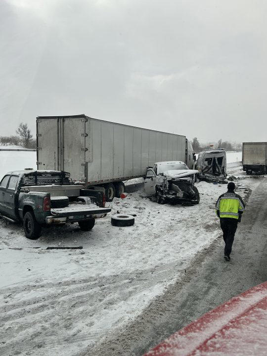 Nearly 30 vehicles involved in pileup on I-90 in Batavia