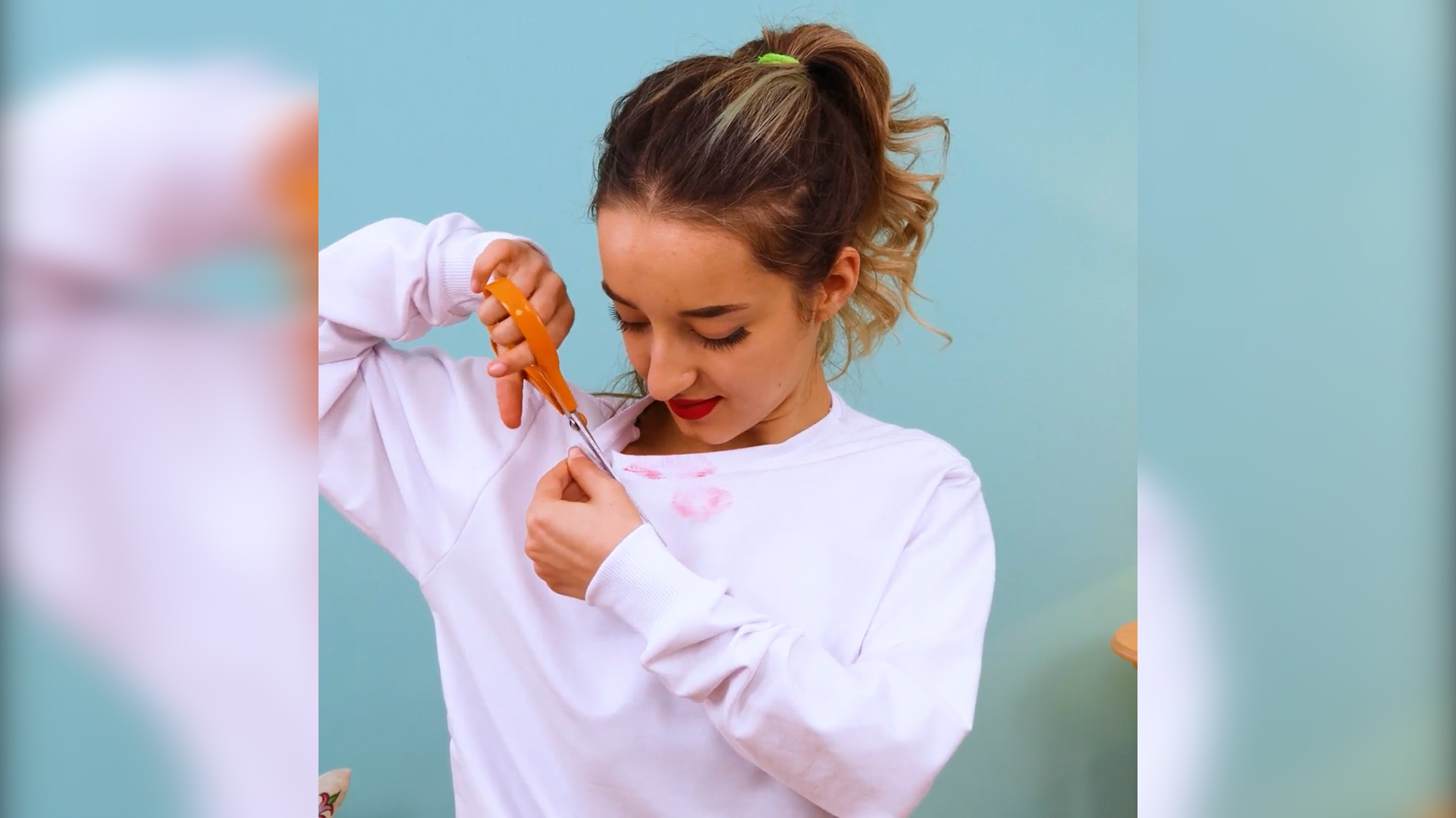 Transform old clothes into fashion