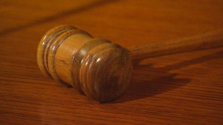 Houston felon guilty of selling 66 guns, switches to undercover agents