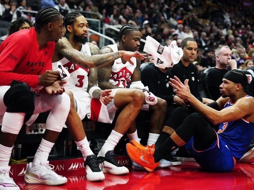 Knicks' Josh Hart mocks Raptors players with gun gesture during blowout ...
