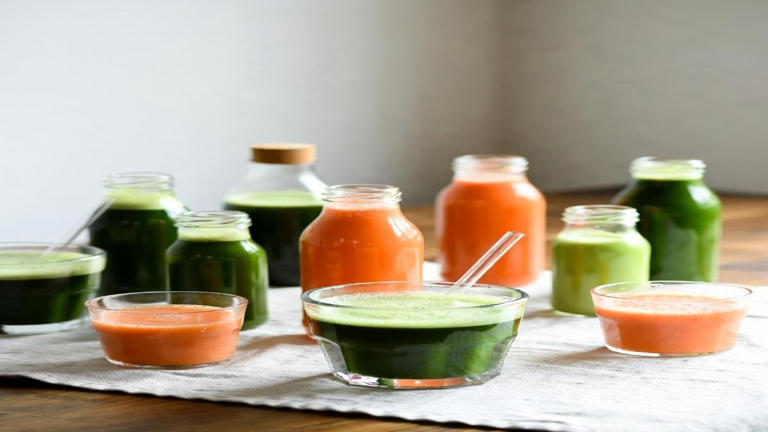 What really happens to your body during a juice cleanse, according to ...