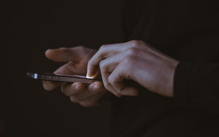 ¿Cómo liberar espacio en tu celular? Técnicas simples para Android y iPhone