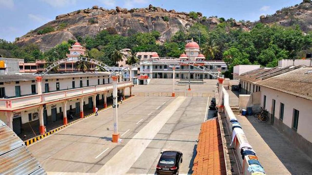 Tumakuru: Water supply to Siddaganga Mutt cut after ₹70 lakh power bill ...