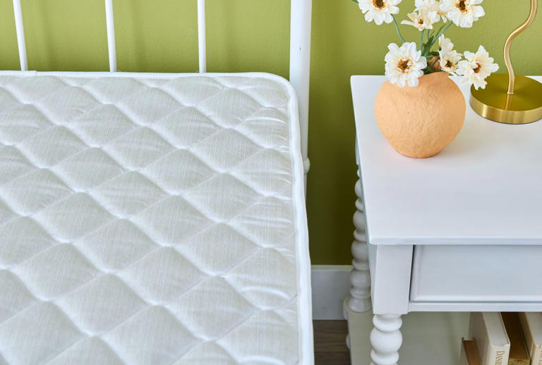 How to clean your room in 10 simple steps for a restful retreat