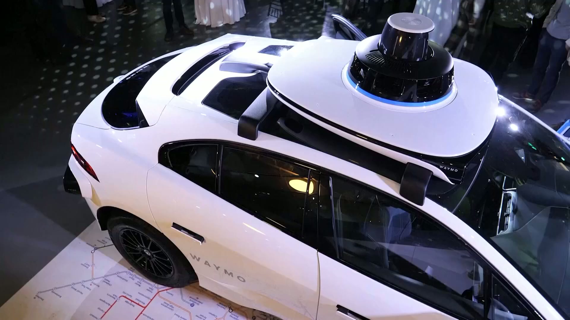 London's iconic black cabs face robot competition as Waymo begins ...