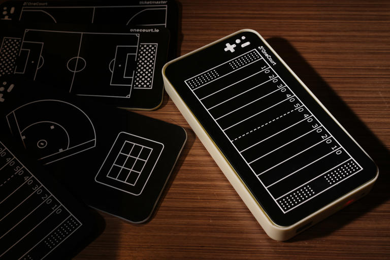 Some blind fans to experience Super Bowl with tactile device that ...