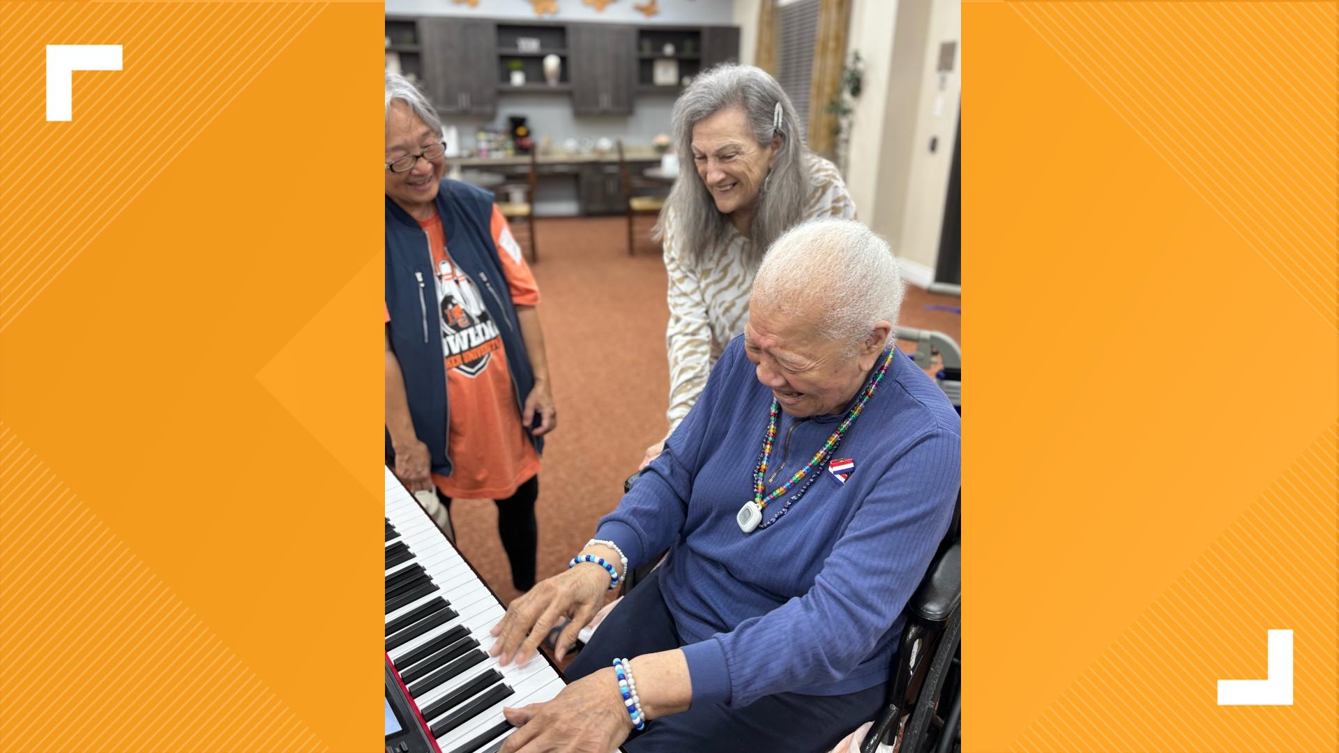 95-year-old woman brings joy to assisted living community through music