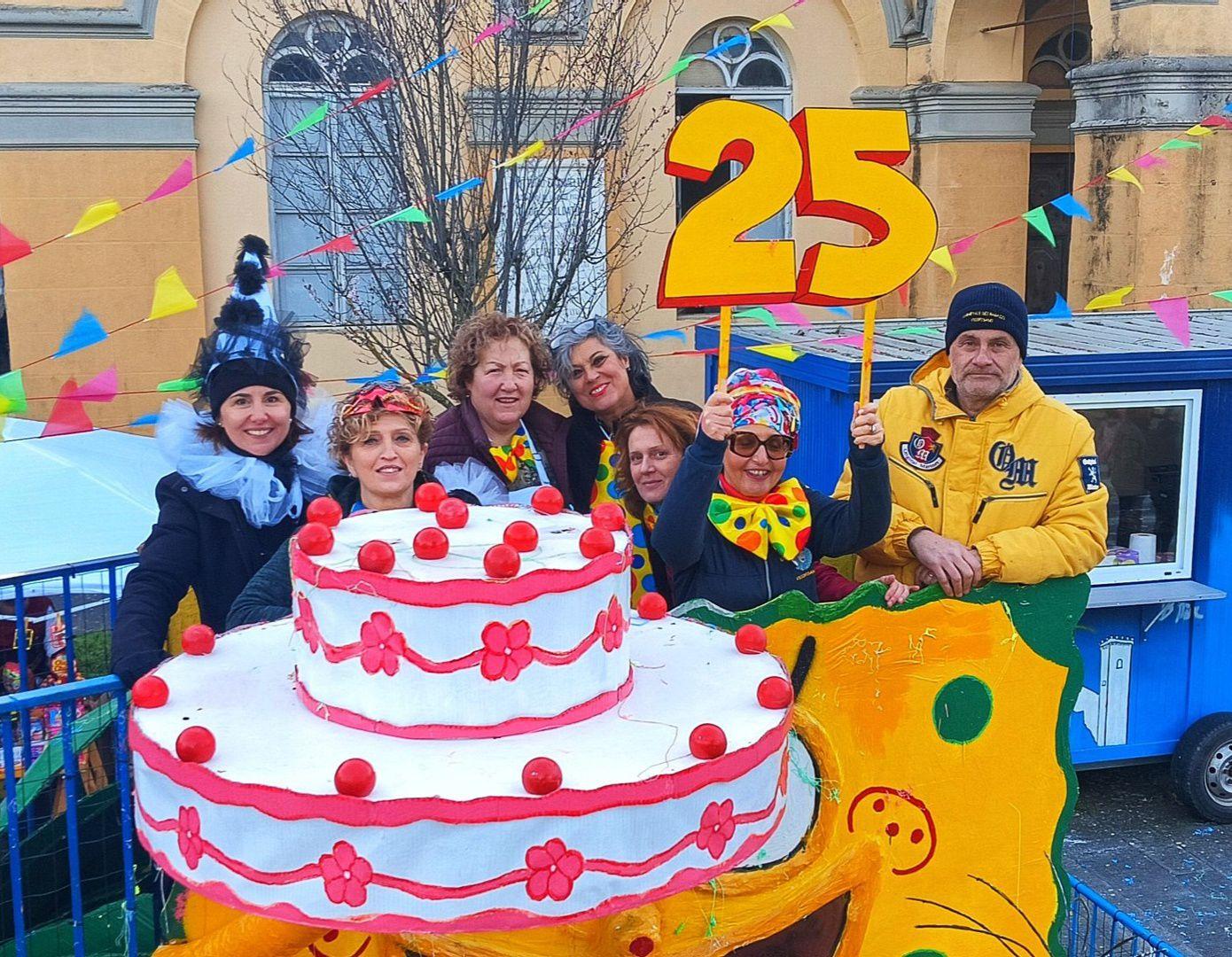 Tutto pronto in piazza Cavalca per il primo corso mascherato del ...
