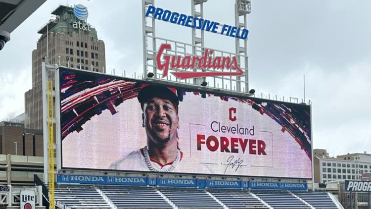 'An icon': Cleveland Guardians officially announce José Ramírez ...