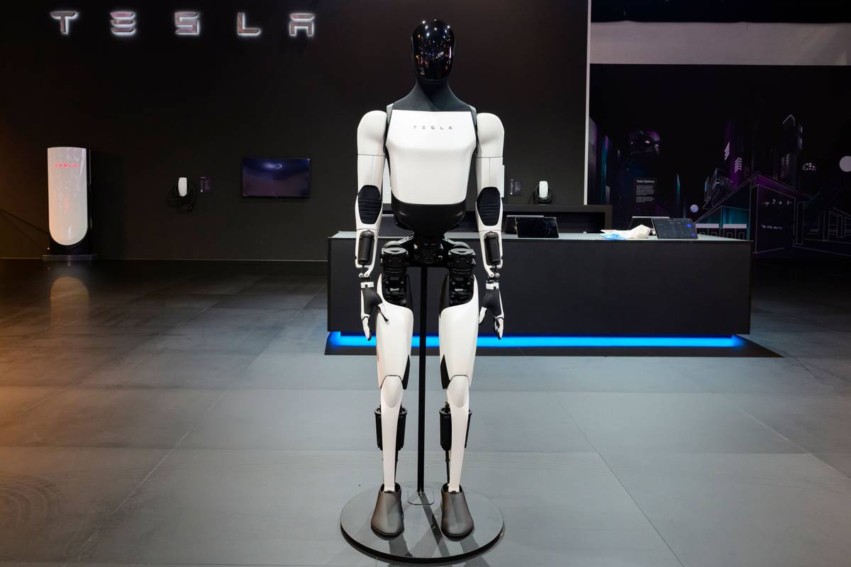 Após queda de receitas, Tesla deixa de produzir dois modelos de carros ...