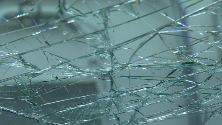 Like a bullet: Ice flying off cars creates serious road danger