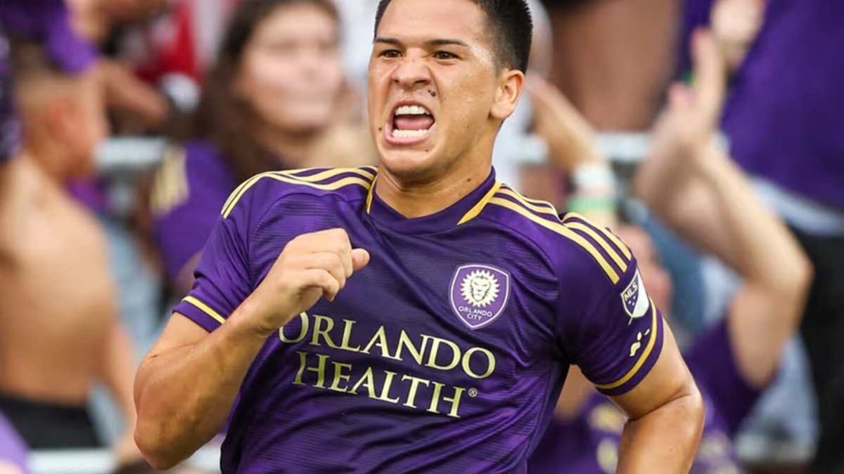 Tigres UANL a nada de cerrar a César Araujo y van por Obed Vargas