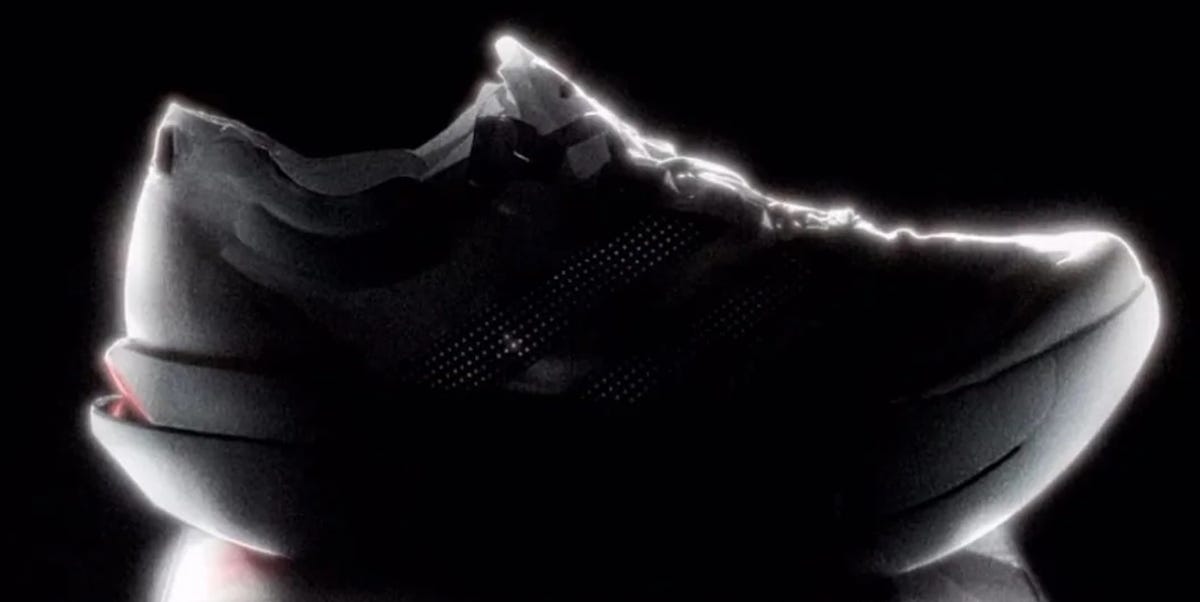 Adidas svela le super scarpe da corsa più leggere della storia. Solo 97 ...