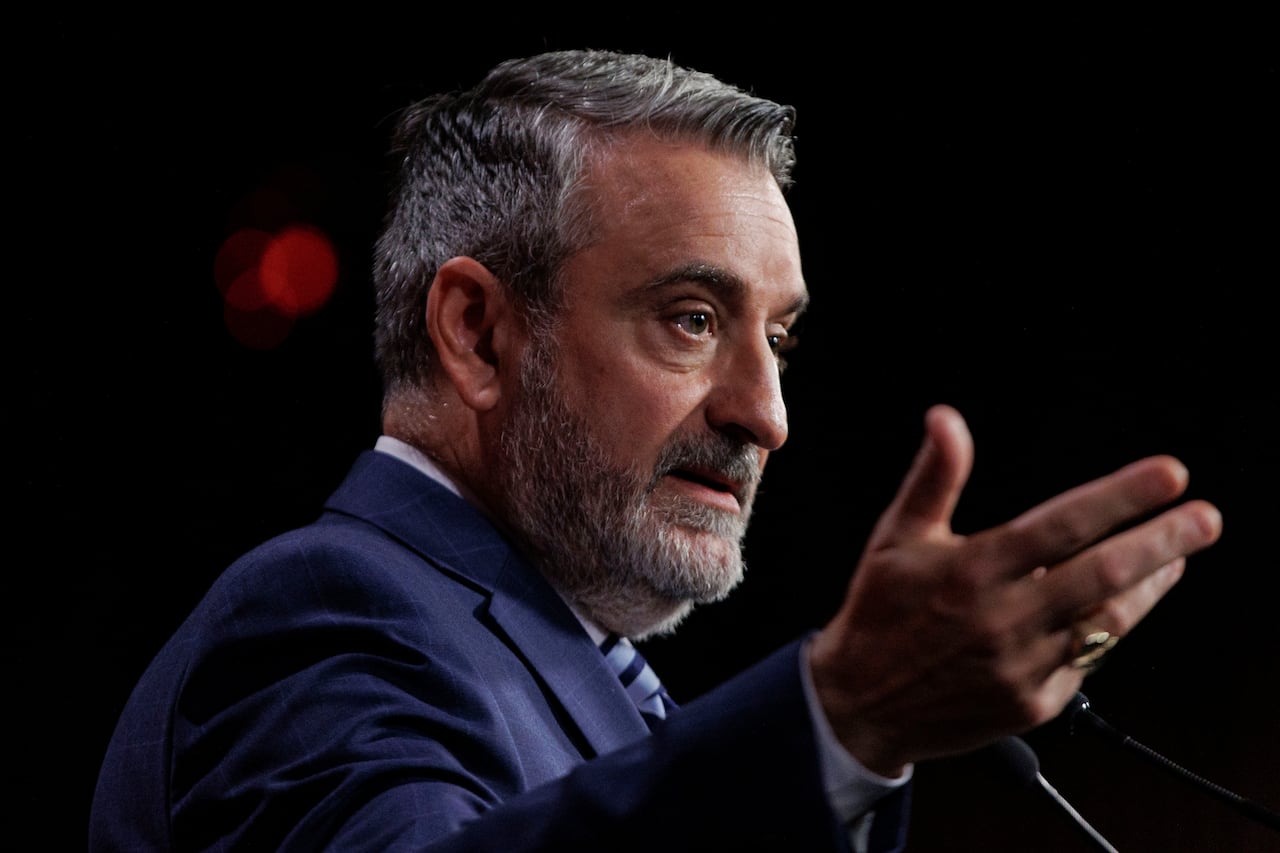 Ontario education minister putting Peel school board under provincial ...