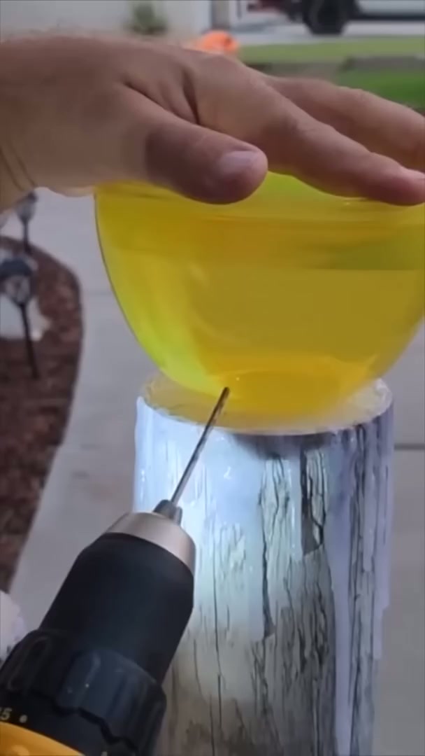 Light up your walkway for #Christmas! 🤯