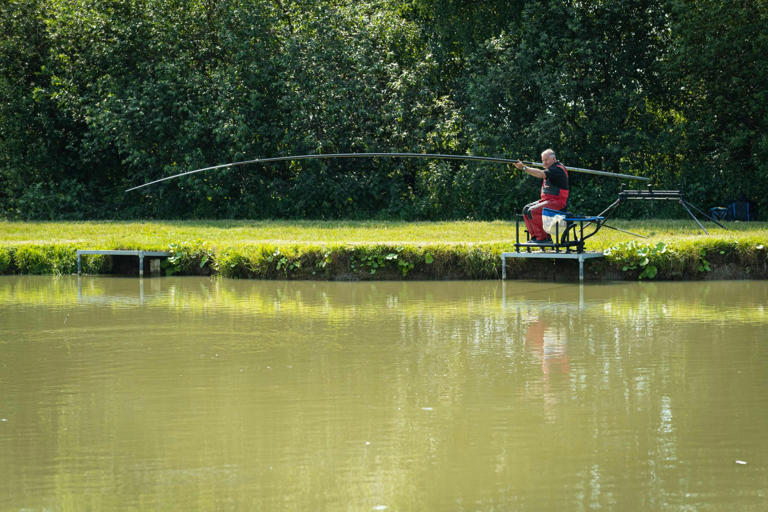10 things you must know before buying a fishing pole