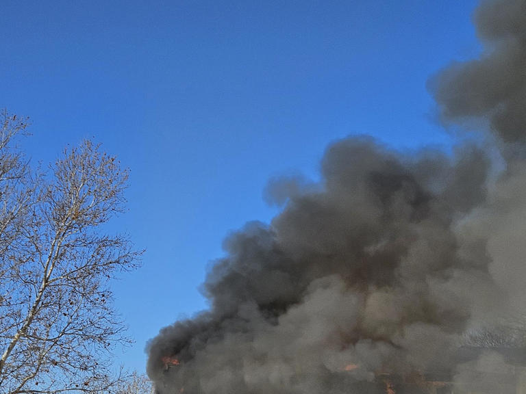 No demolition date yet for fire-plagued Kansas City apartment complex