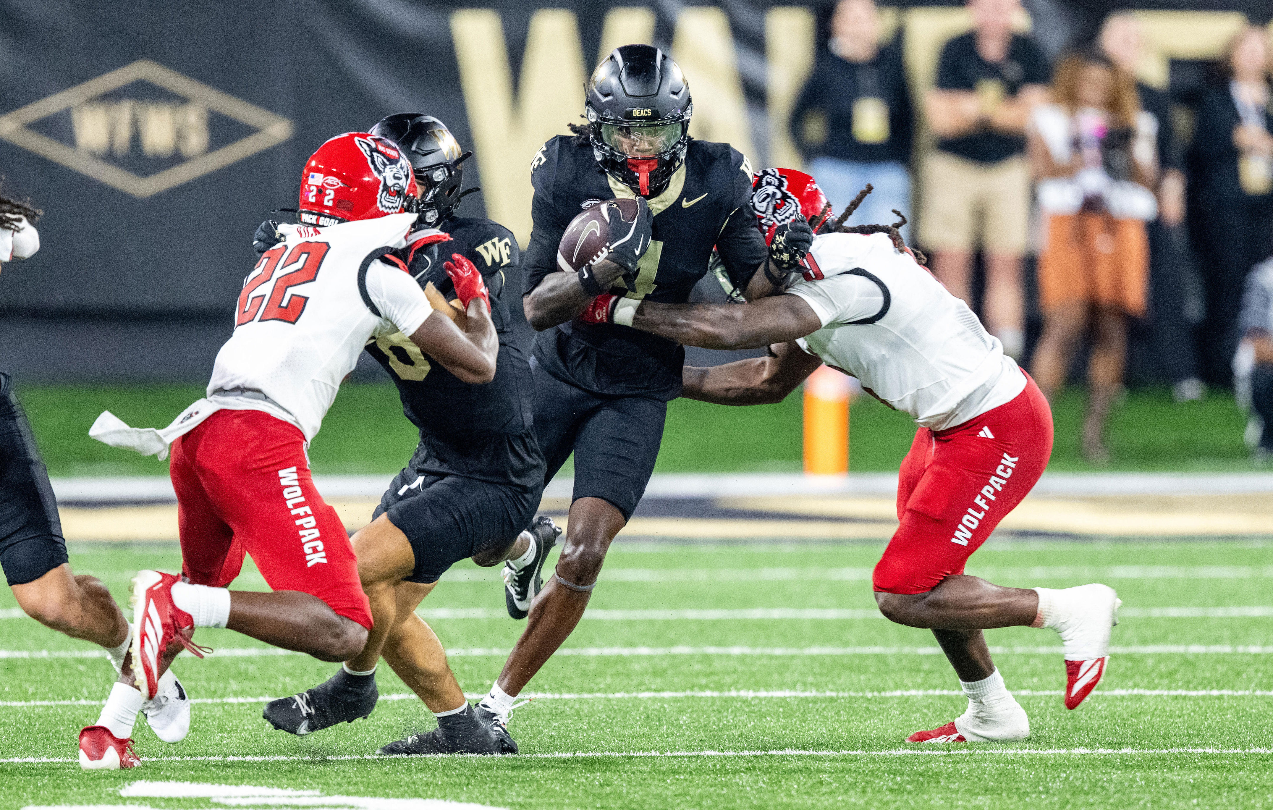 Texas signs Wake Forest transfer WR Sterling Berkhalter