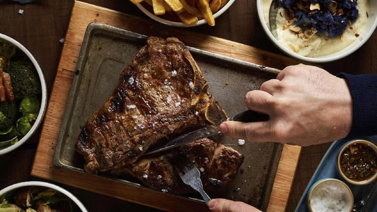 La parrilla porteña mejor puntuada de la ciudad que reinventa el asado ...