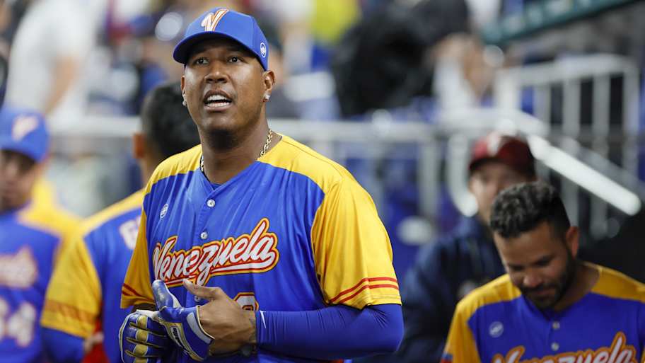 Another Royals star commits to play in World Baseball Classic