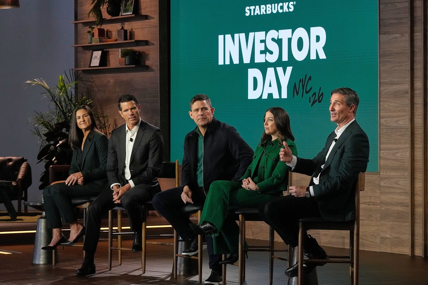 Starbucks sees room to expand with hundreds of new US stores and ...