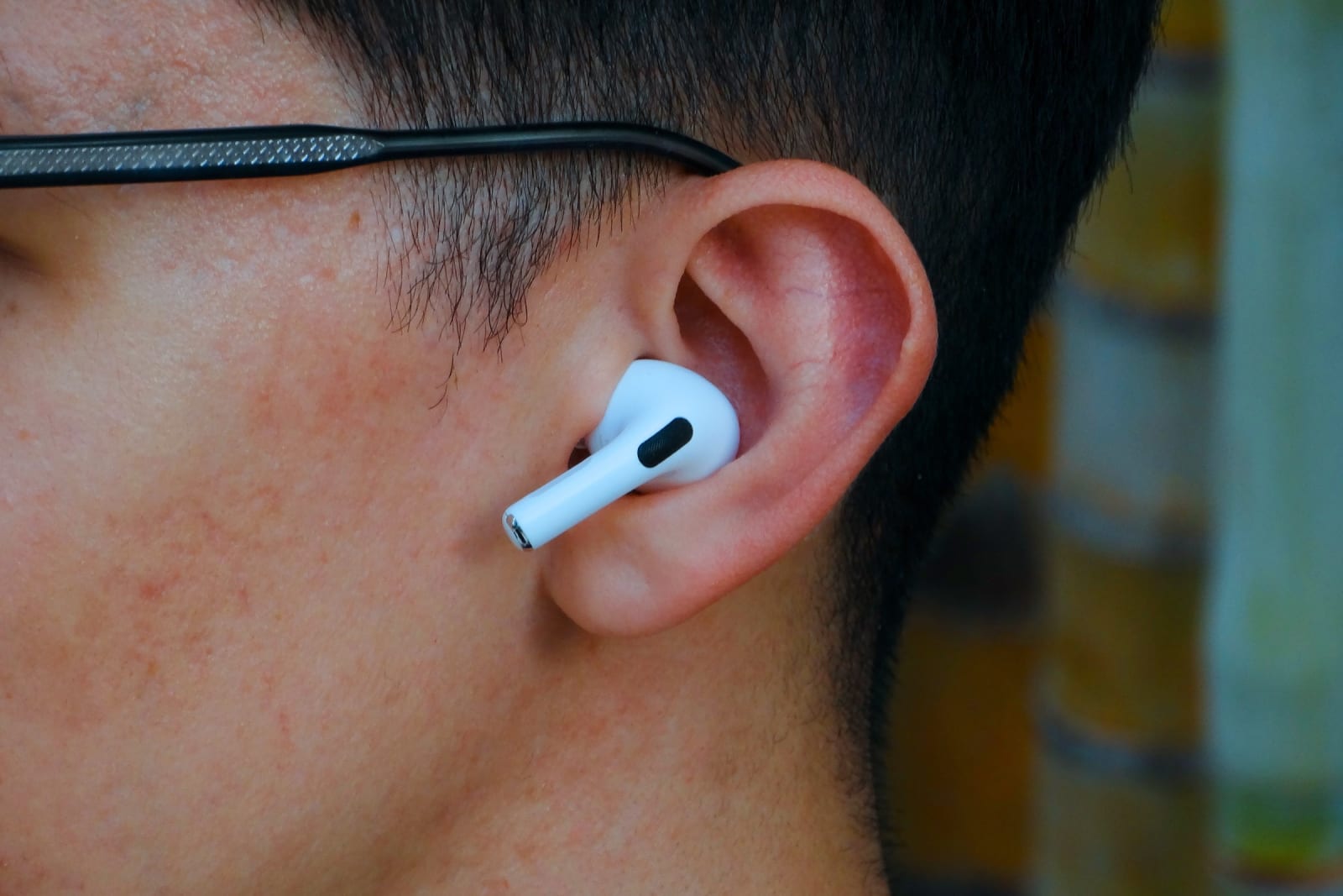 Update now! Bluetooth flaw lets attackers silently hijack accessories
