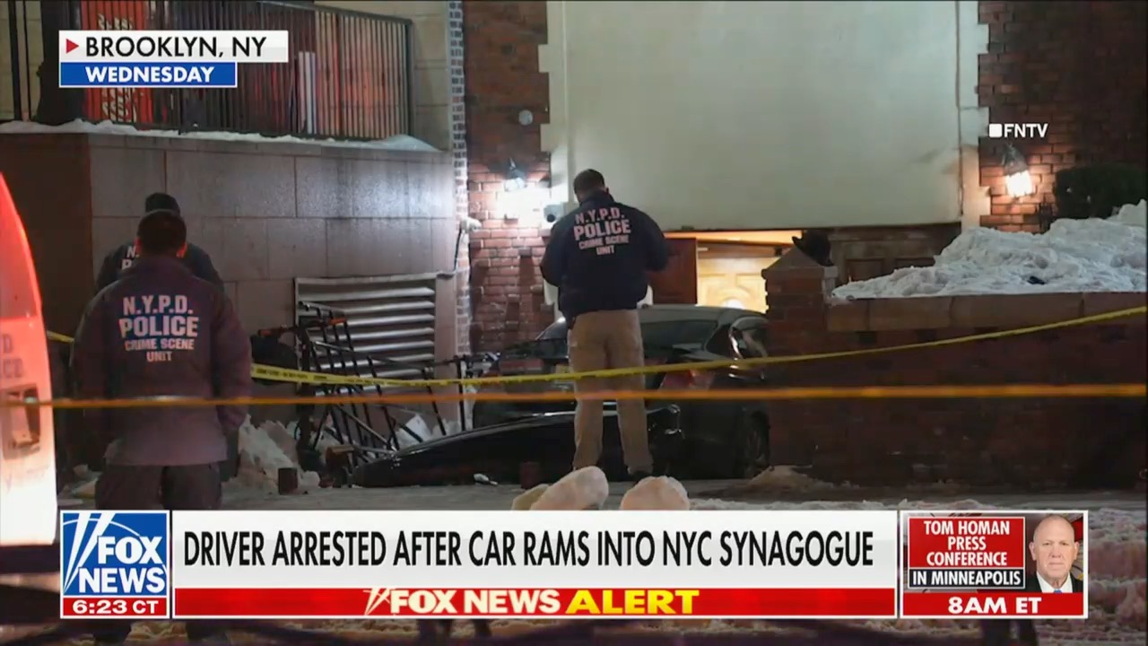 Man arrested after repeatedly ramming car into Brooklyn synagogue ...