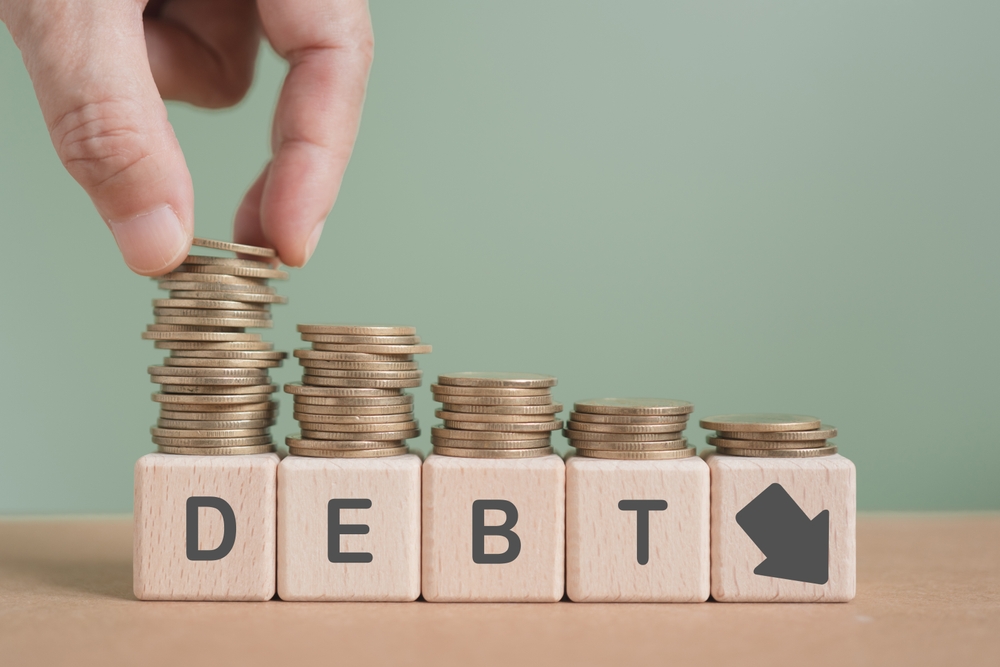 Canadians face $94.4-billion government debt-interest bill this year ...