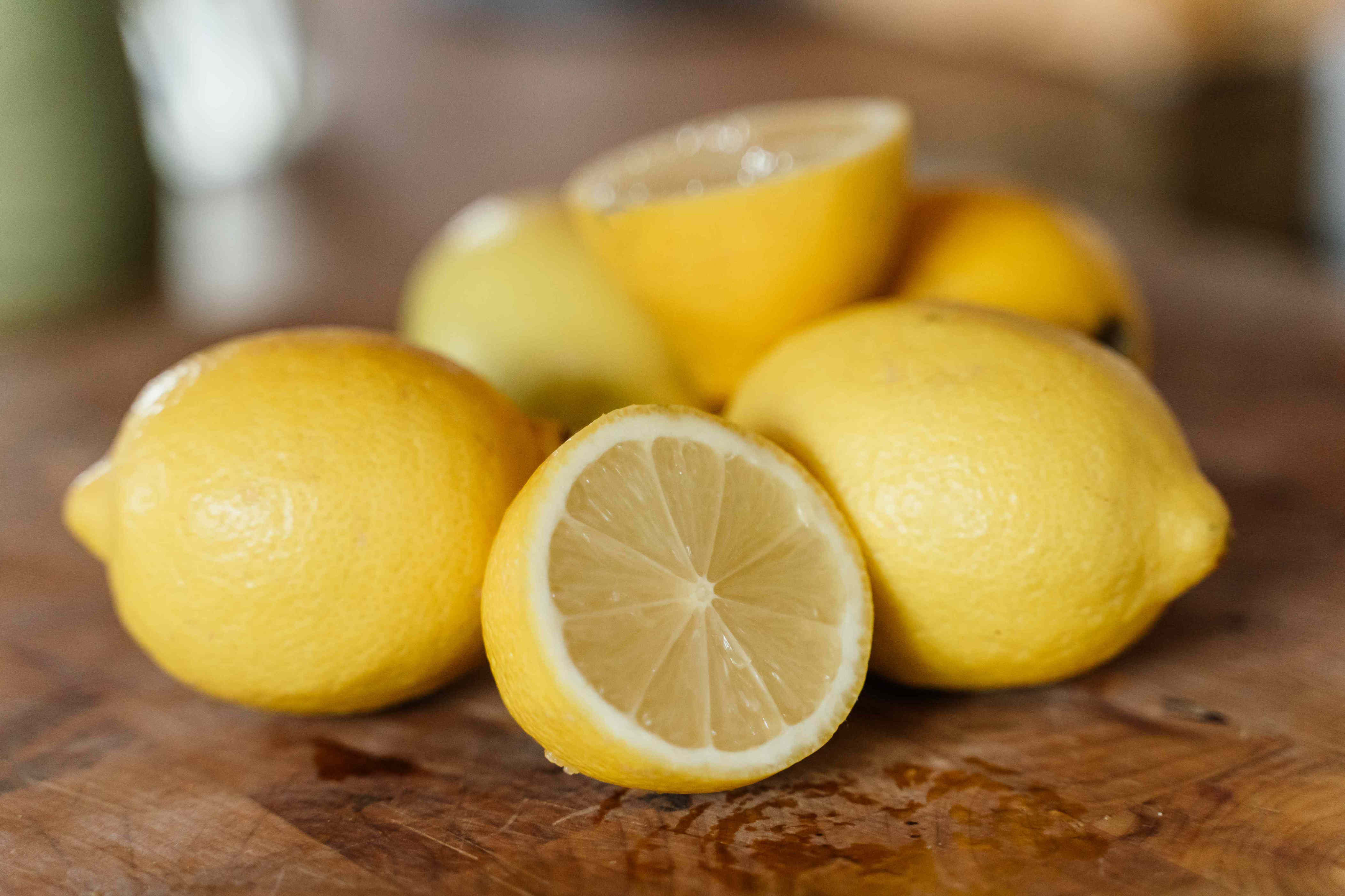 What happens to your body when you eat lemons every day