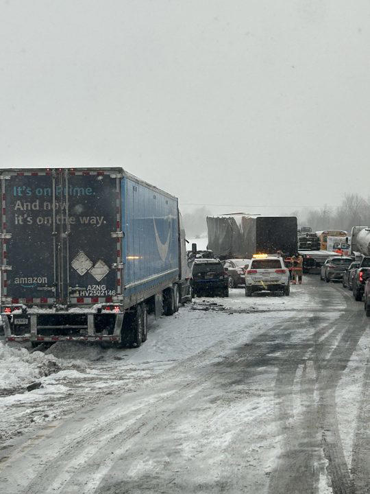 Nearly 30 vehicles involved in pileup on I-90 in Batavia
