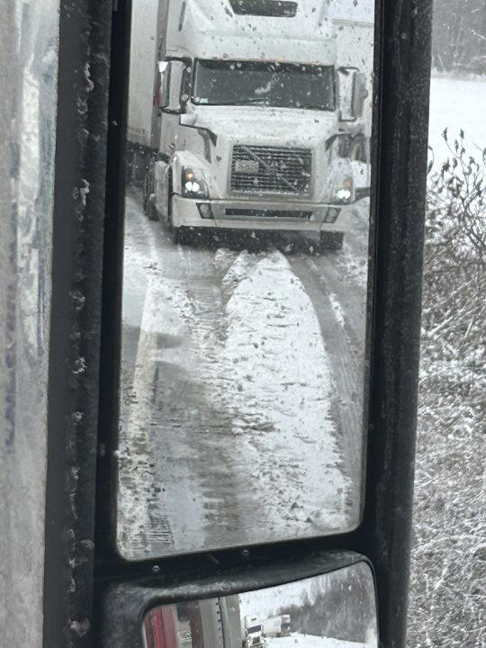 Nearly 30 vehicles involved in pileup on I-90 in Batavia