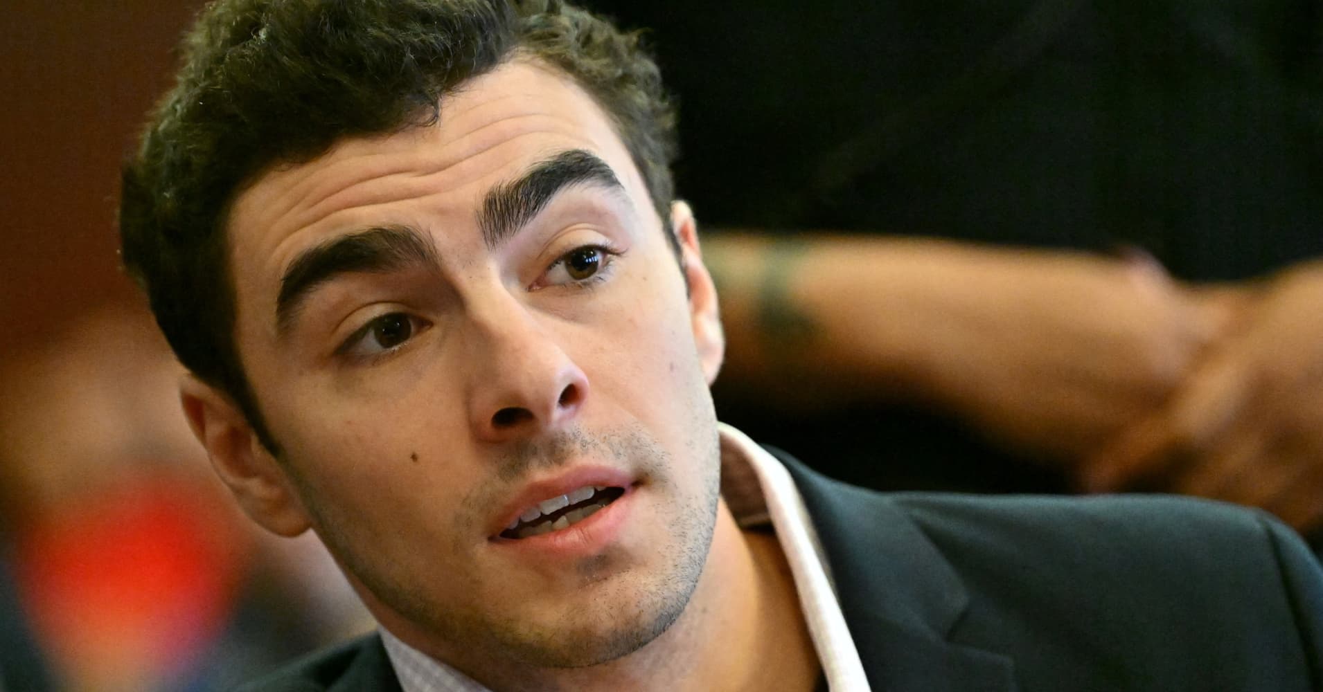 Man posed as FBI agent to get Luigi Mangione out of jail: court filing