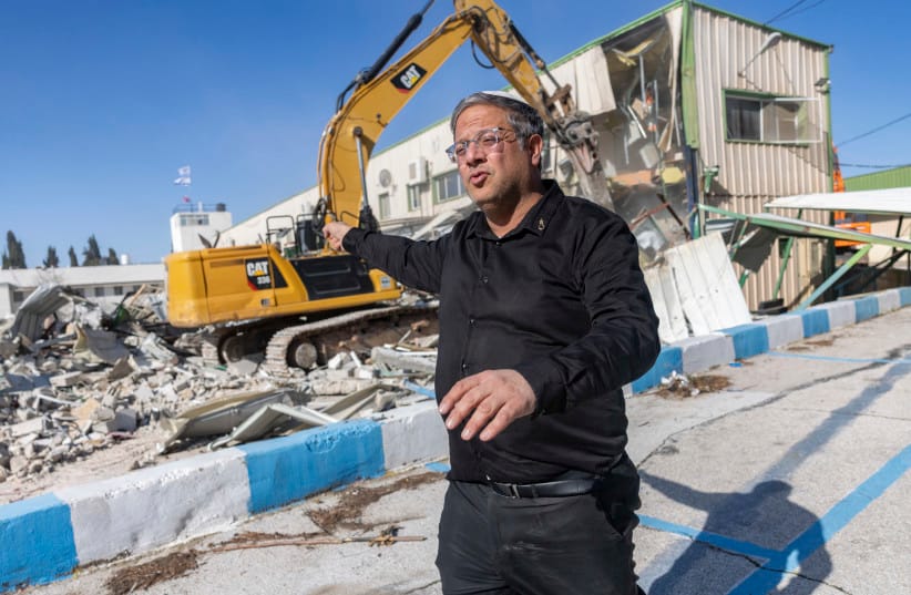 'Unacceptable': Eleven foreign ministers condemn Israel over UNRWA HQ ...