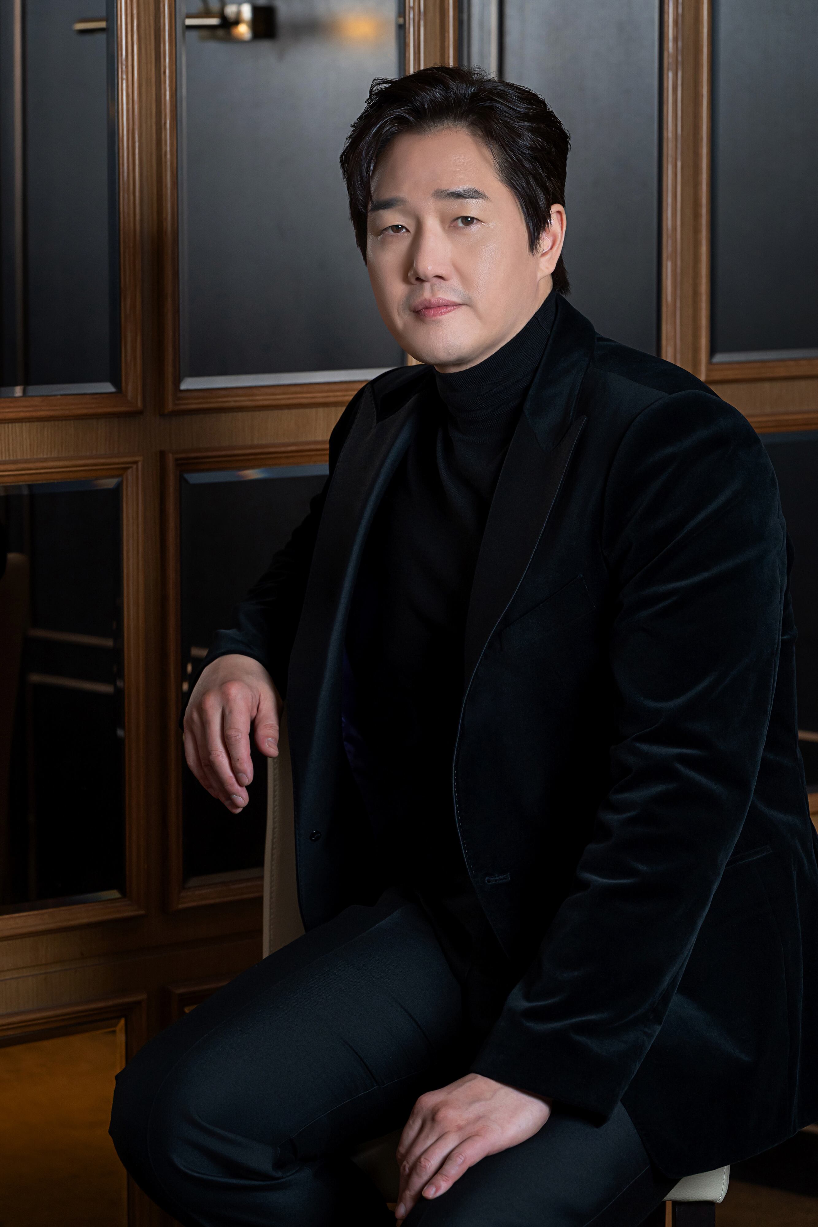 Yoo Ji-tae reimagines Han Myeong-hoe as charismatic villain