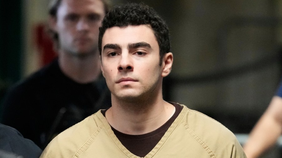 Man impersonating FBI agent allegedly tried to break Mangione out of jail