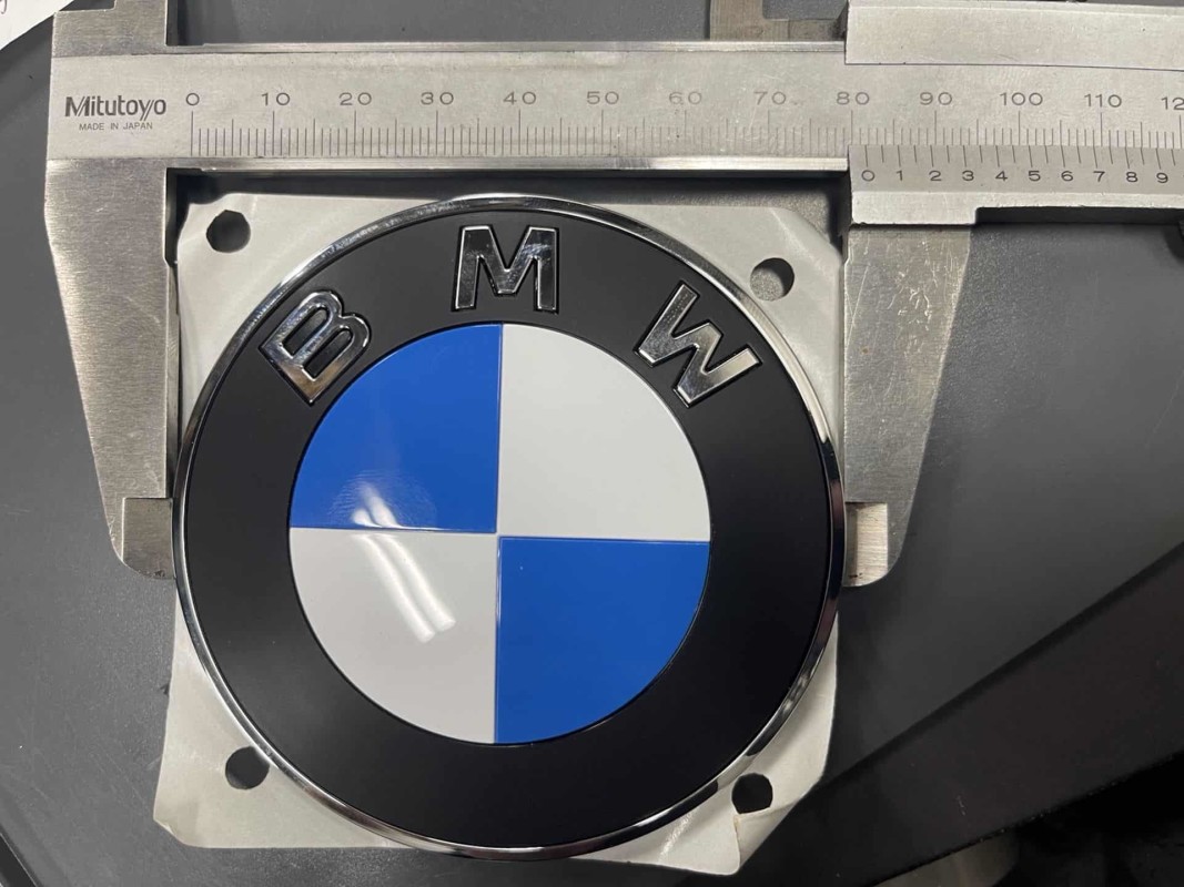 BMW will begin fitting its updated roundel to new cars next month