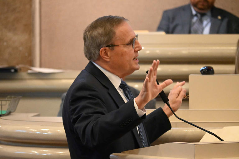 Alabama House passes bill that could end the University of Alabama ...