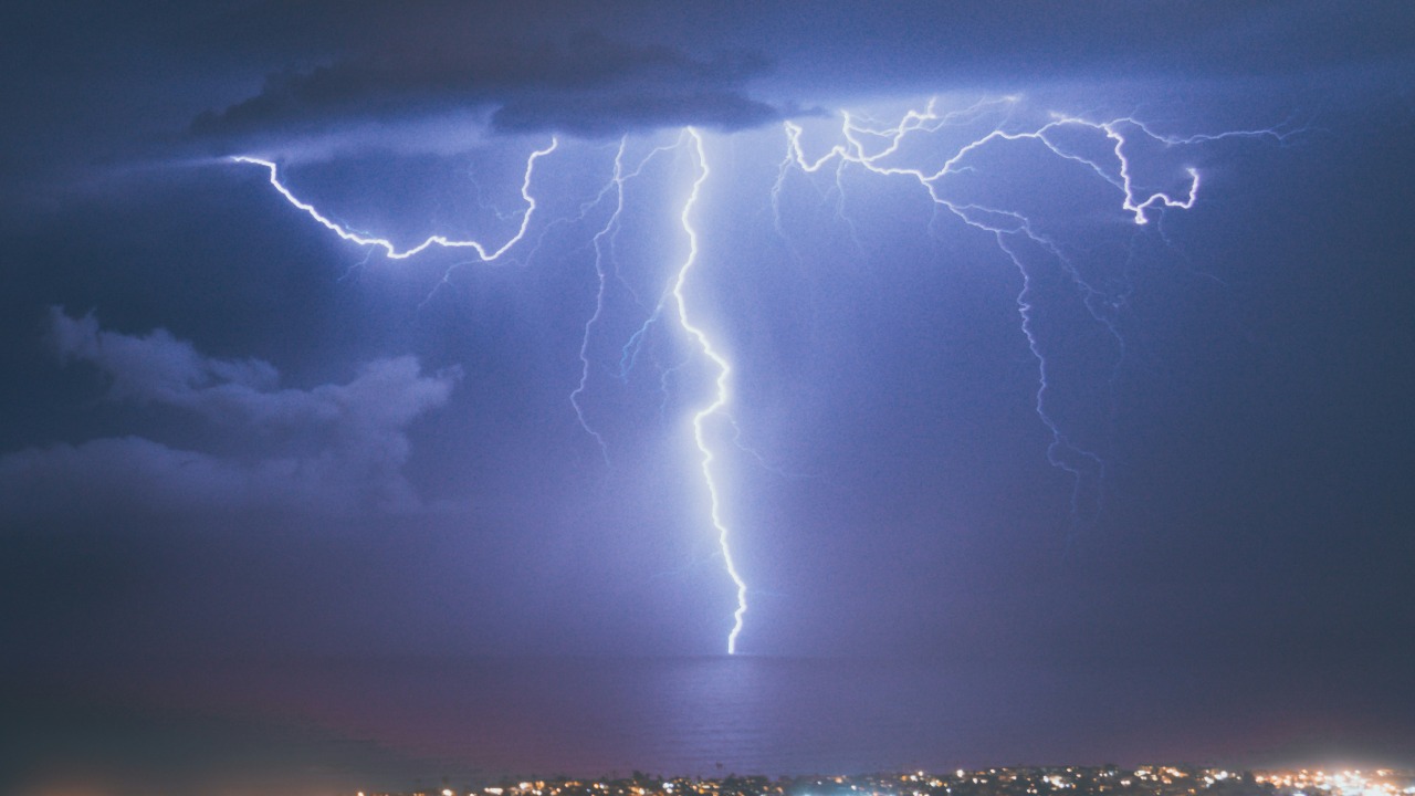 New state crowned 2025 lightning capital of the US, knocking off Florida