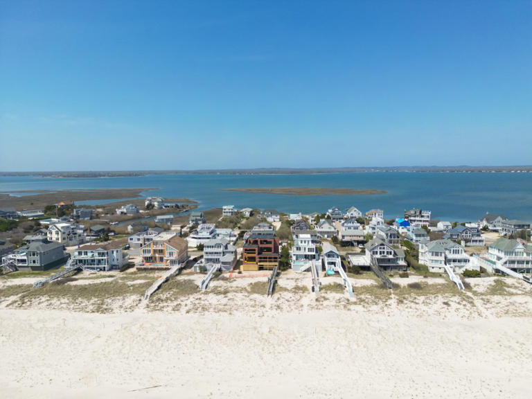 The Hamptons’ high-end housing market had a banner year in 2025 ...