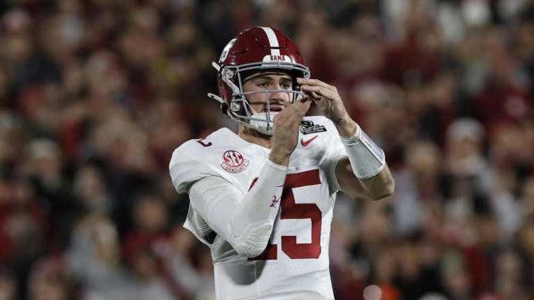 3,600-yard QB emerges as threat to Shedeur Sanders amid Browns’ turmoil