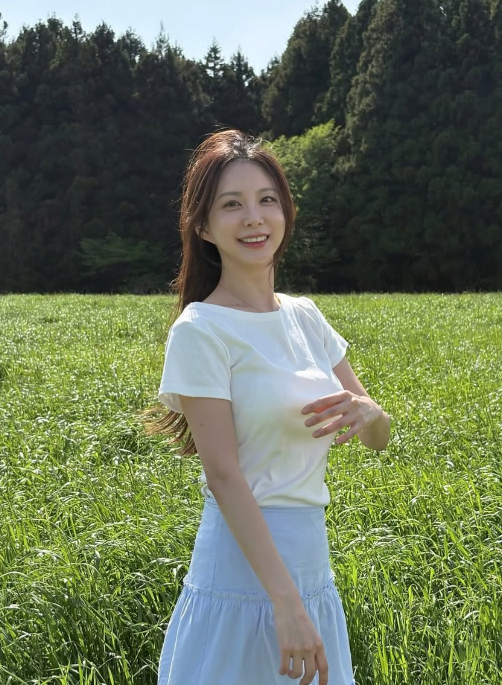 Plagued by 'stringing men along' and plastic surgery rumors, 29th ...